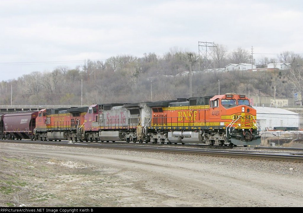 BNSF 4481